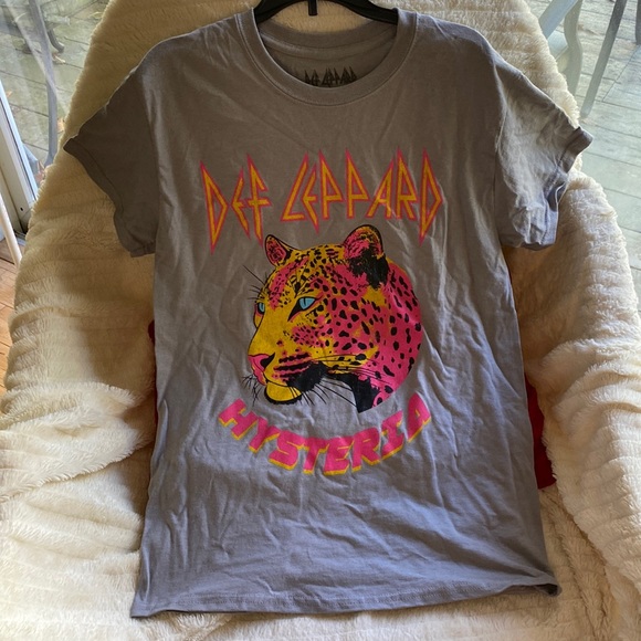 Def Leppard | Tops | Def Leppard Gray Pink Cotton Tee Neverused | Poshmark